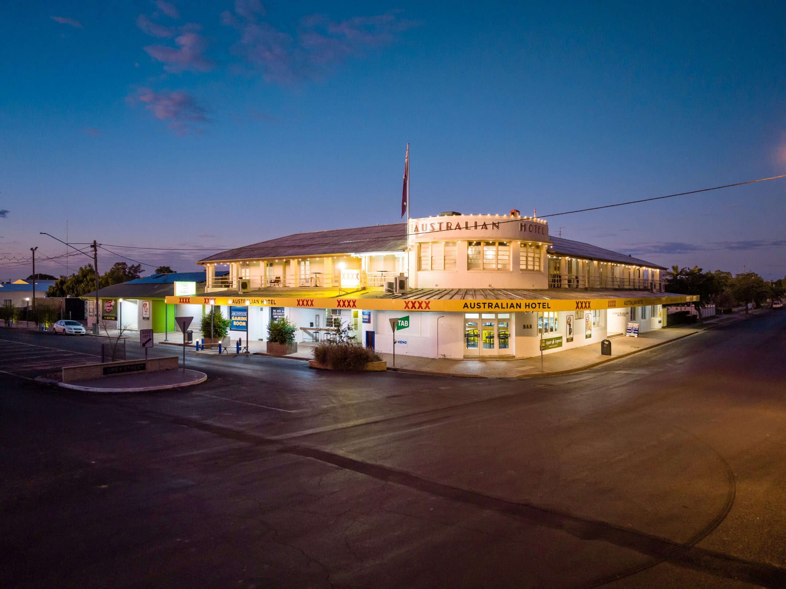 What's On - The Australian Hotel St. George